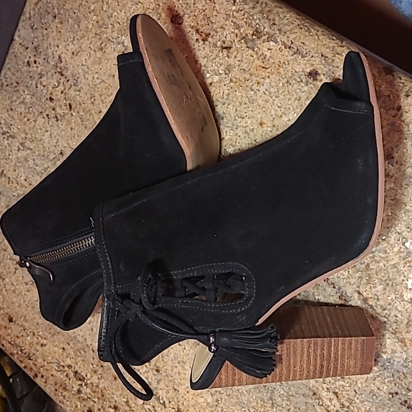 Chinese Laundry | Shoes | Krystin Cavallari Chinese Laundry Black Suede Open Toe Heels Size 8 ...